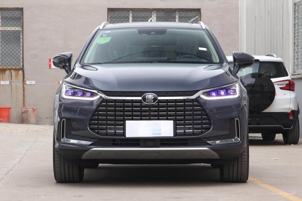 600-730KM Byd Tang Electric Car Midsize SUV 5 Doors 7 Seats
