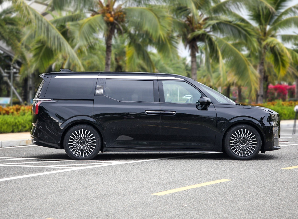 5 Doors 6 Seats Geely Zeekr Ev 009 Zeekr Electric Car 702-822KM Long Range