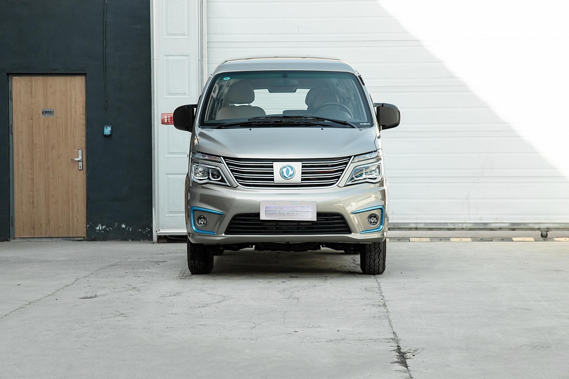 Long Driving Range 400KM Dongfeng M5ev Mpv Ev Car With 4 Doors 5-9 Seats