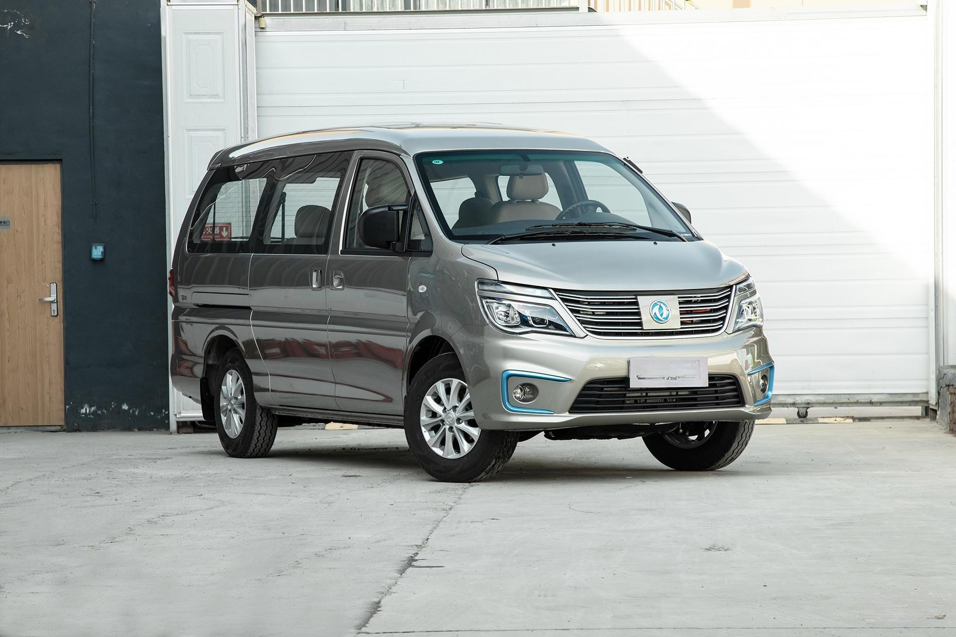 Long Driving Range 400KM Dongfeng M5ev Mpv Ev Car With 4 Doors 5-9 Seats