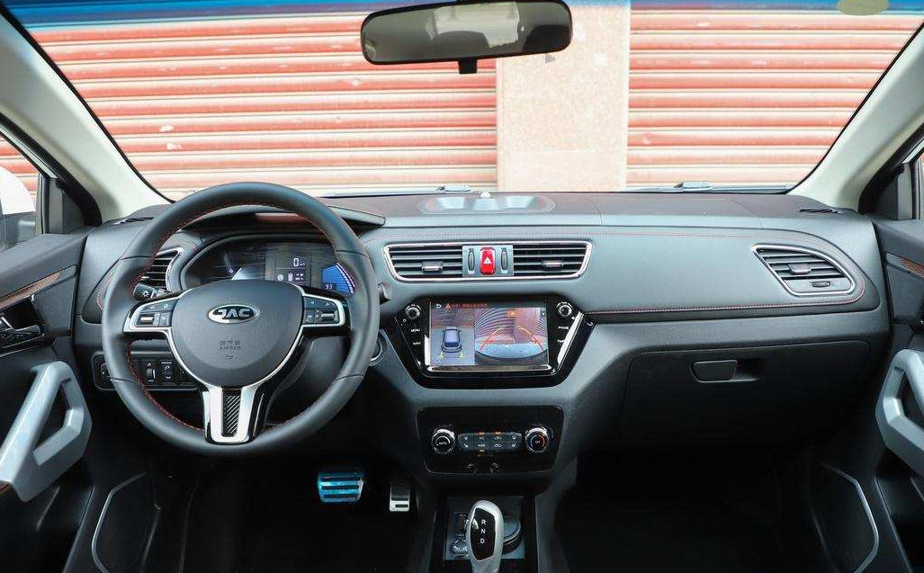 IEV7S JAC Motors Electric Vehicles JAC Ev Car 402KM 5 Doors 5 Seats